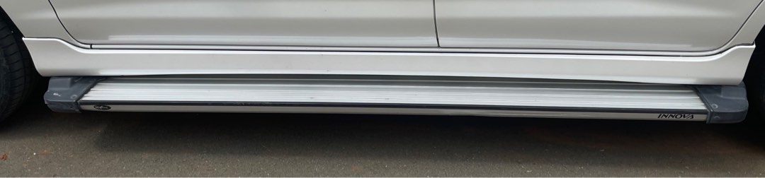 Innova 2005 to 2015 Shark Stepboard with free seat cover on Carousell