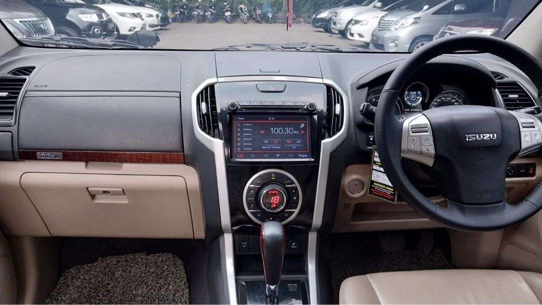 ISUZU MUX PREMIERE AT PUTIH 2017, Mobil & Motor, Mobil untuk Dijual di ...