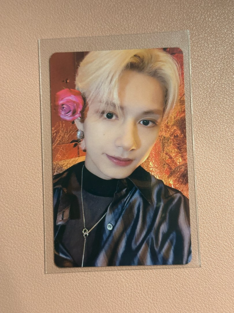 Jun sg23 season's greetings 2023 pc, Hobbies & Toys, Memorabilia & Collectibles, K-Wave on Carousell