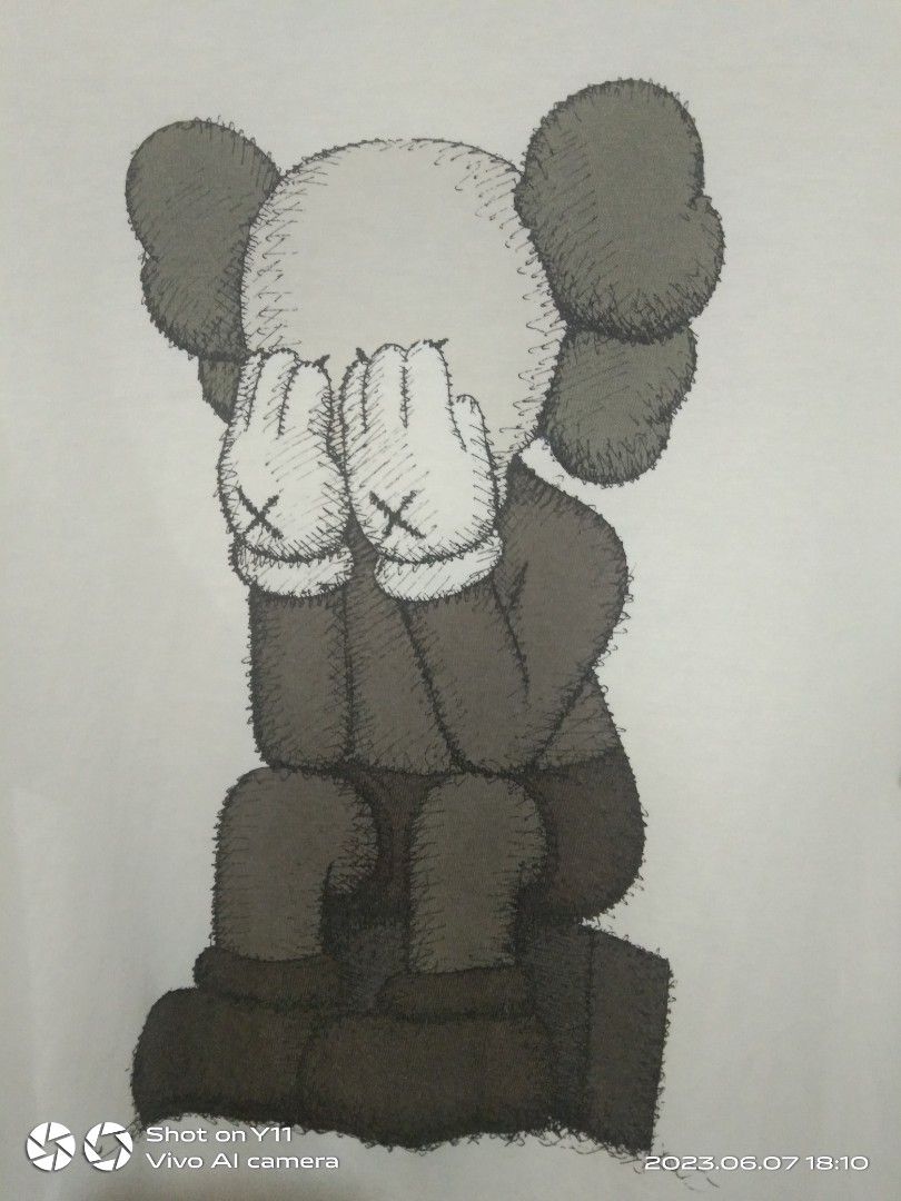 KAWS Uniqlo Collab Crying Companion tee on Carousell