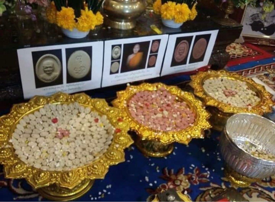 Khun Mae Boon Ruen CK Udom, Hobbies & Toys, Memorabilia & Collectibles ...