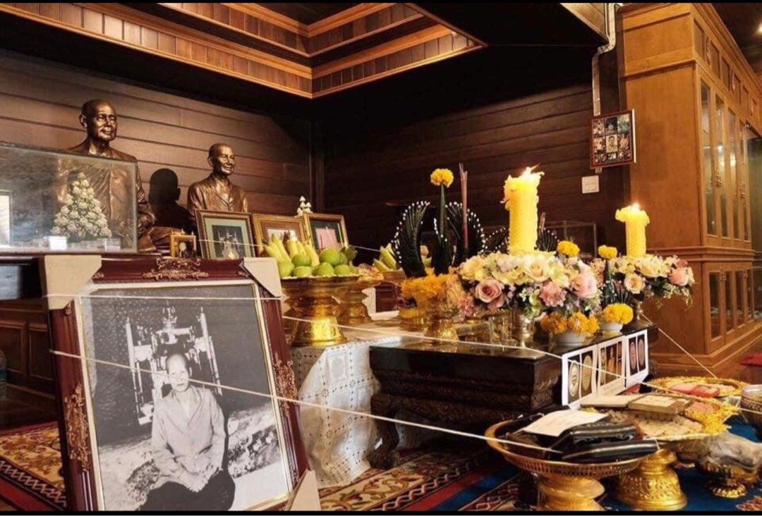 Khun Mae Boon Ruen CK Udom, Hobbies & Toys, Memorabilia & Collectibles ...