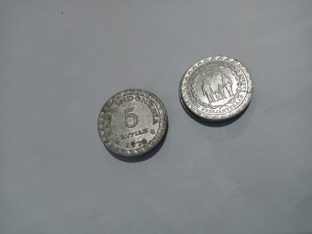 Koin 5 rupiah gambar KB tahun 1979, Antik, Uang Lama di Carousell