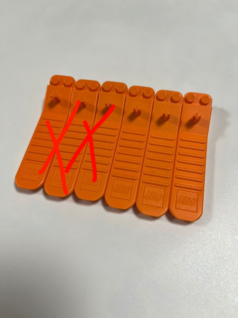 Lego brick separator/拆磚工具, 興趣及遊戲, 玩具 & 遊戲類 - Carousell