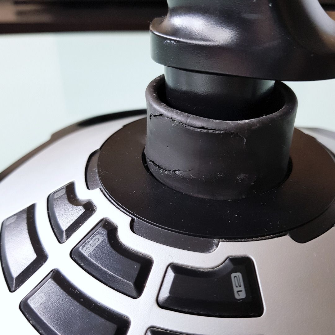 Logitech Extreme 3D Pro USB Joystick, Computers & Tech, Parts ...