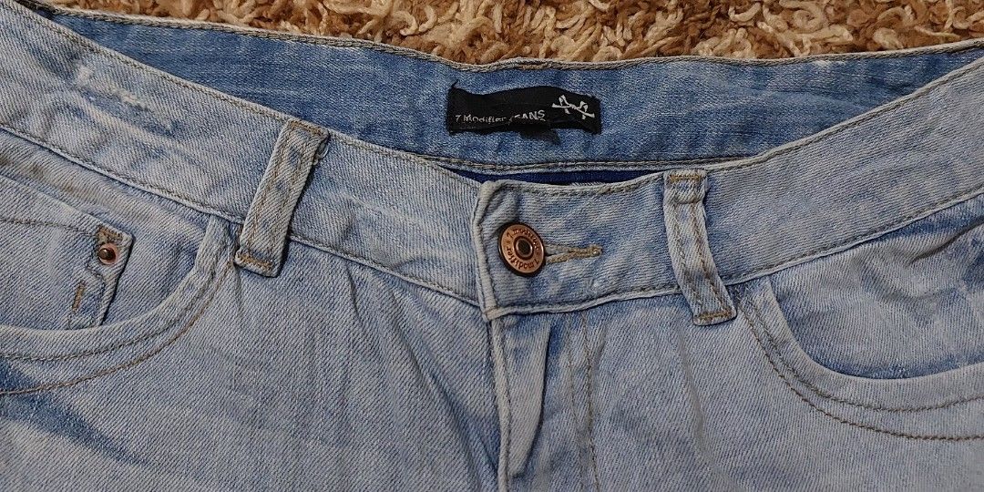 Maong short 20, Women's Fashion, Bottoms, Shorts on Carousell