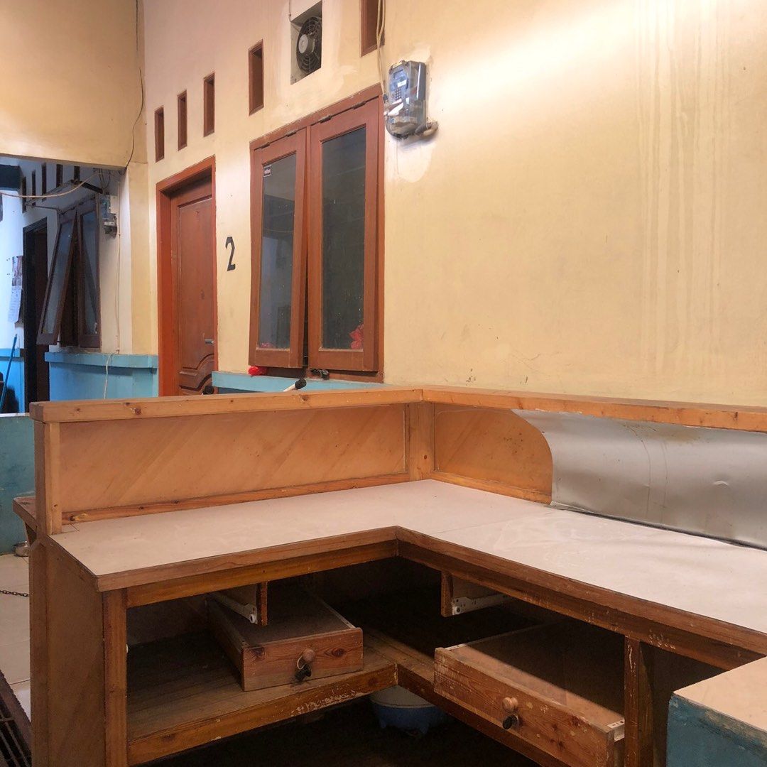 Meja Bar Warkop, Perabotan Rumah di Carousell