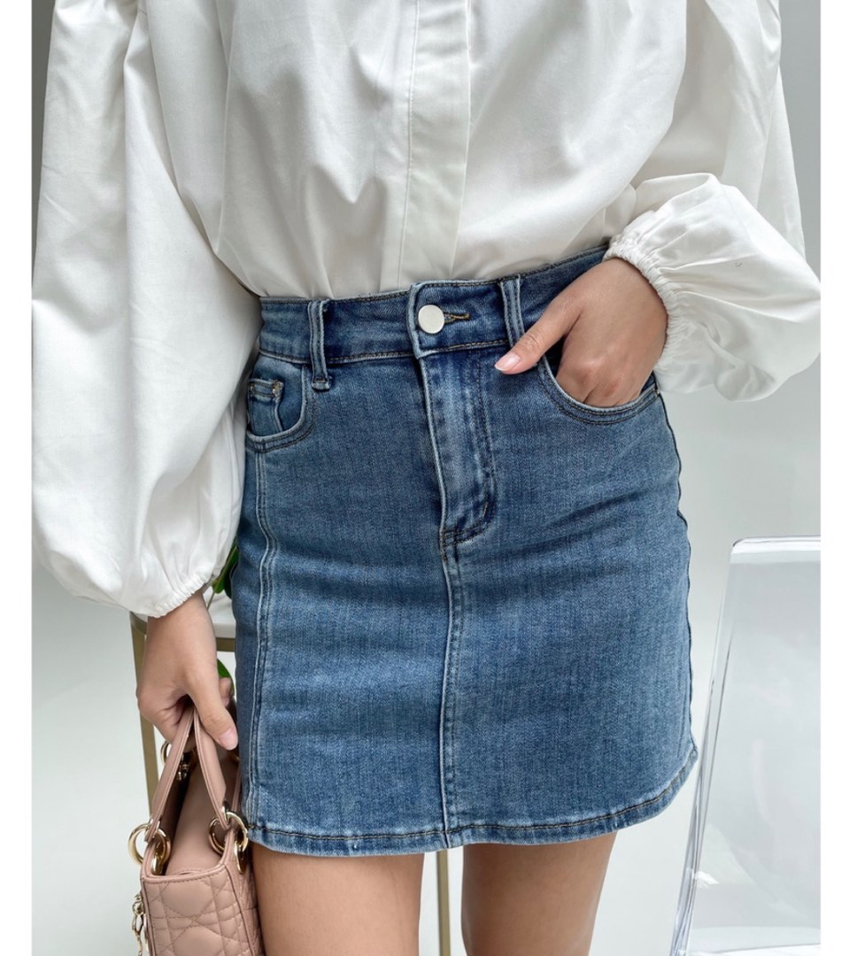 Modelano Voi skort blue denim S, Fesyen Wanita, Pakaian Wanita, Bawahan di Carousell