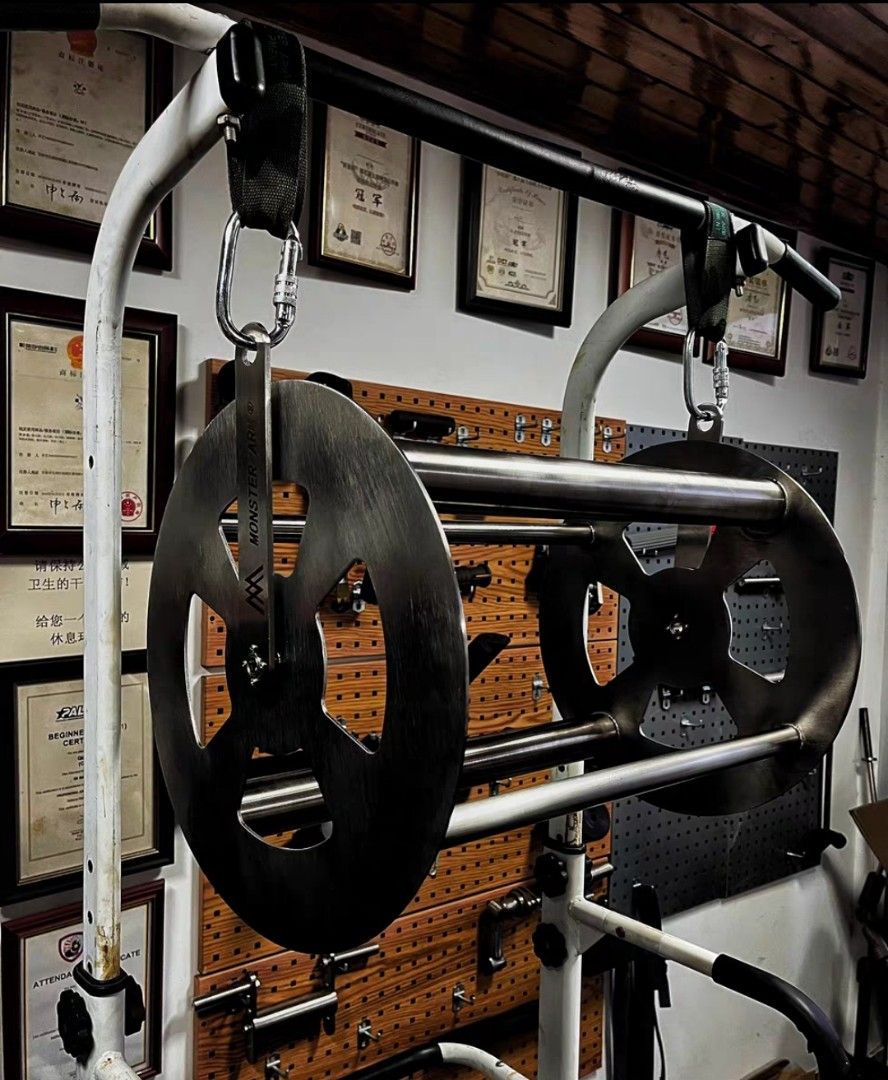 MONSTER ARM Revolver Pull up Bar BN, Sports Equipment, Exercise ...