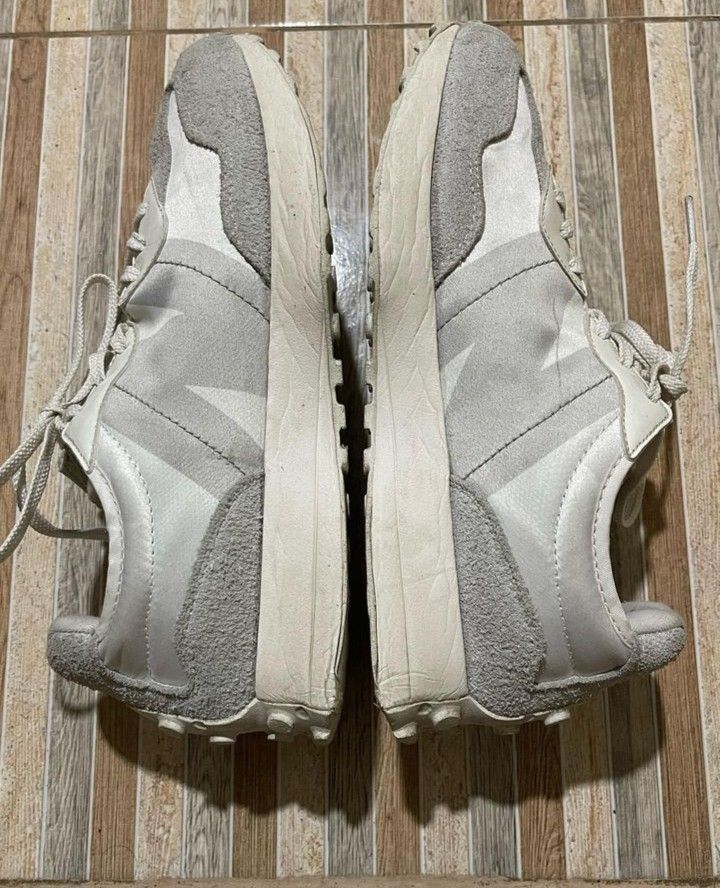 NB 327 WHITE MOONBEAM, Men's Fashion, Footwear, Casual Shoes on Carousell