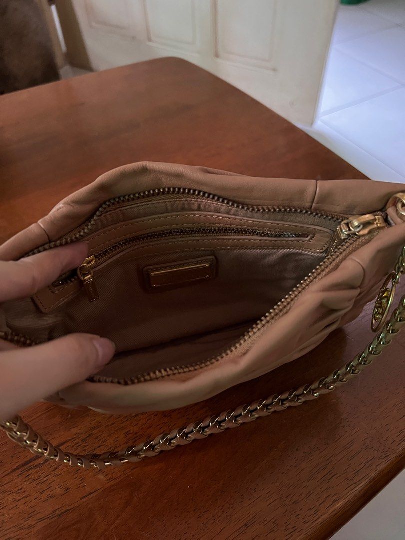 Nina Ricci pouch with detachable chain sling, Women's Fashion, Bags ...