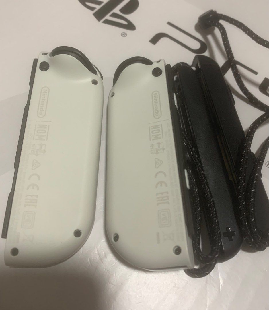 Nintendo Switch Joycons white, Video Gaming, Gaming Accessories ...