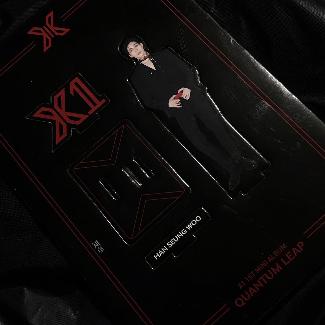 OFFICIAL HAN SEUNGWOO STANDEE X1 VICTON BISANG QUANTUM LEAP on Carousell