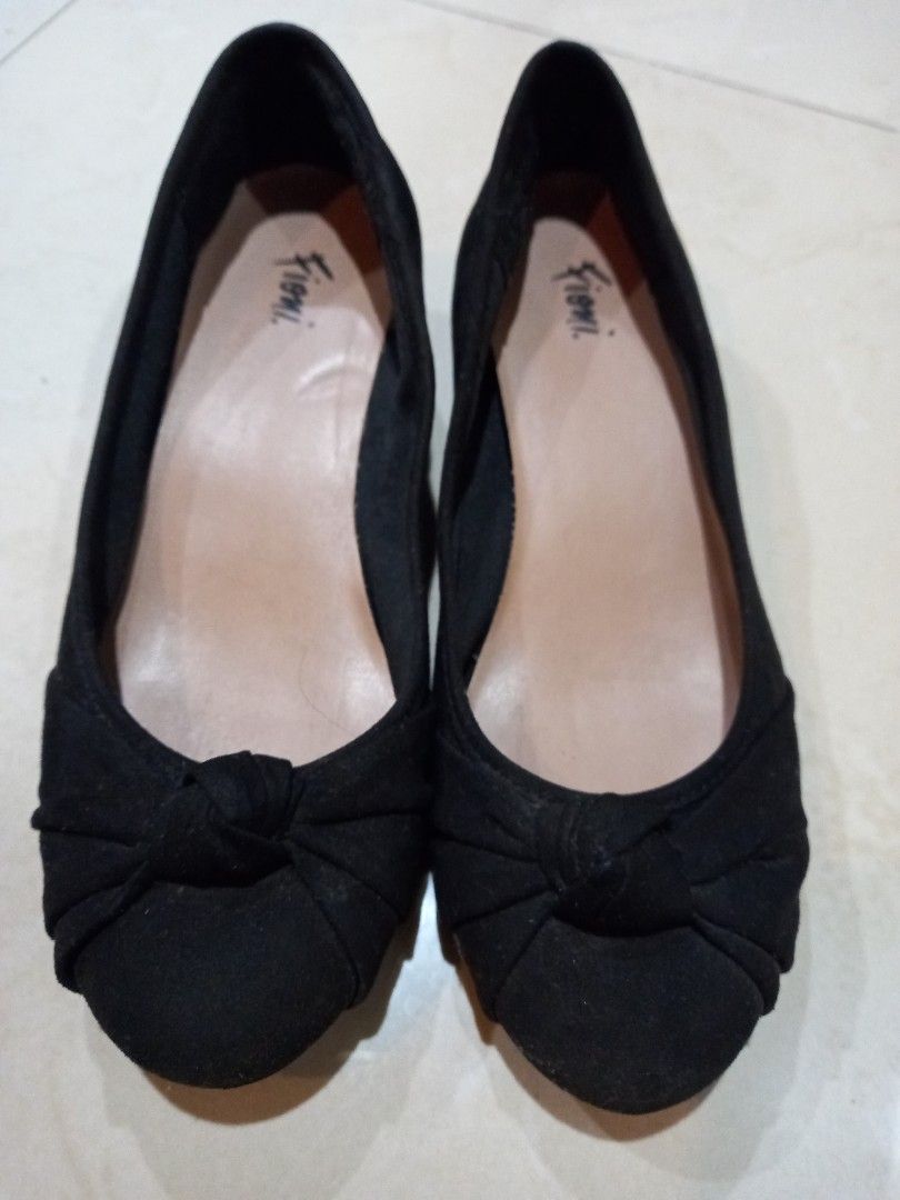 Payless Fioni Brand Black Heeled Shoes, Women's Fashion, Footwear ...