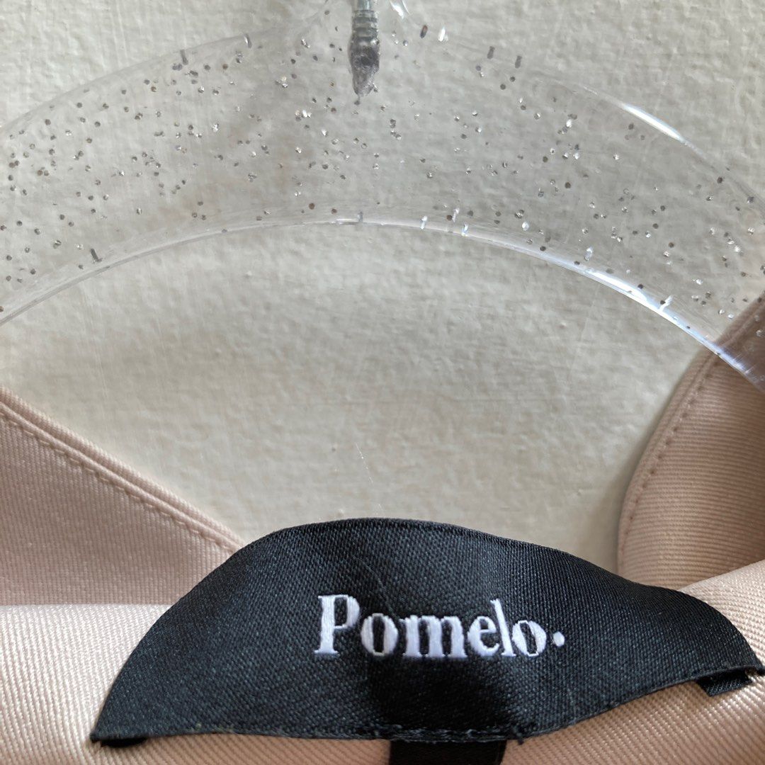 Pomelo cullote, Fesyen Wanita, Pakaian Wanita, Bawahan di Carousell