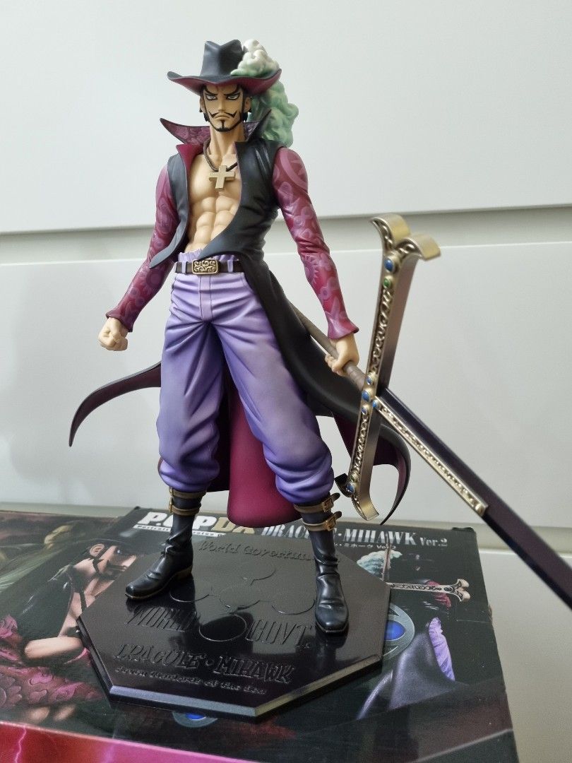 POP DX Shanks & POP DX Mihawk, Hobbies & Toys, Toys & Games on Carousell