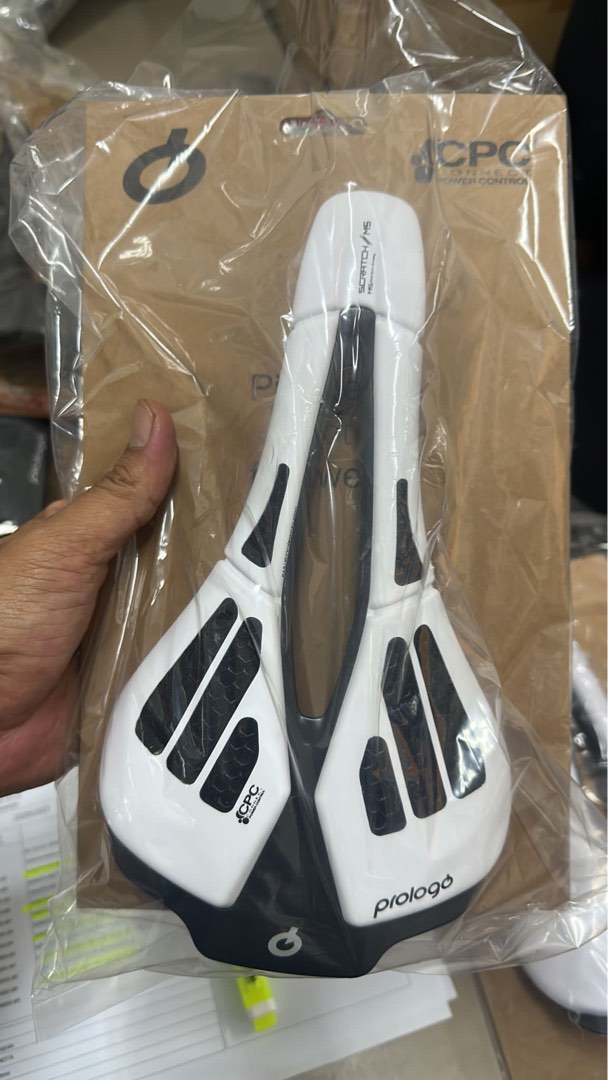 Prologo scratch M5 pas nack CPC FULL CARBON saddle , Sports Equipment ...