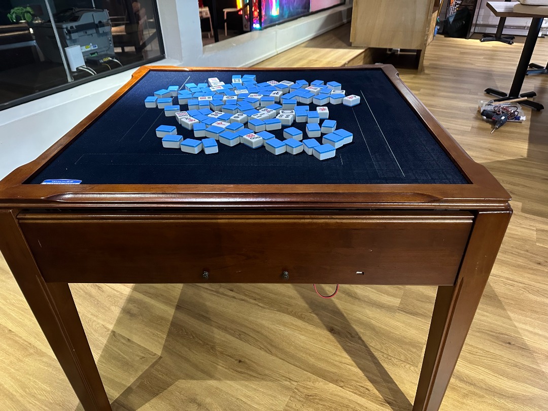 RARE Trykon Automatic Mahjong Table, Furniture & Home Living, Furniture ...
