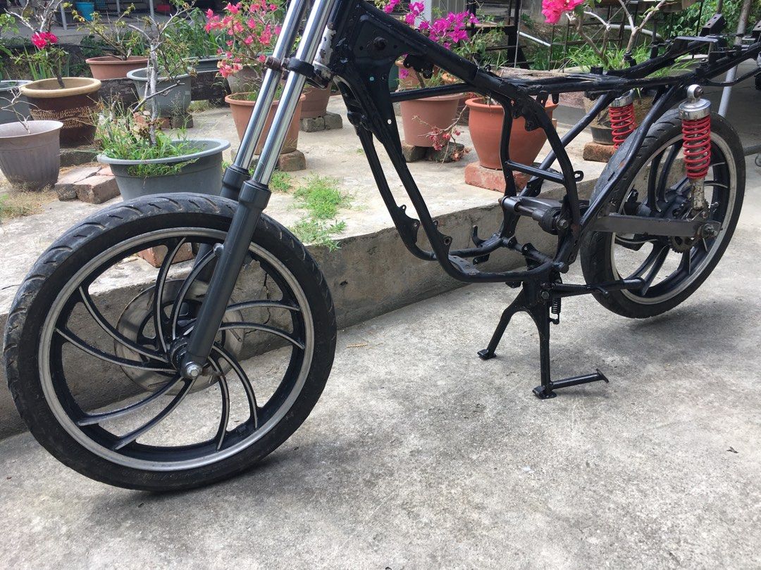 Rim yamaha RD125 original moto rim rxz pnp rxz rim sukan, Auto ...