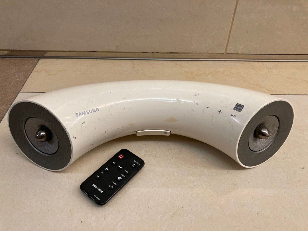 Samsung DA-E550 2.0 Channel Wireless Audio Dock, 音響器材, Soundbar、揚聲器、藍牙 ...