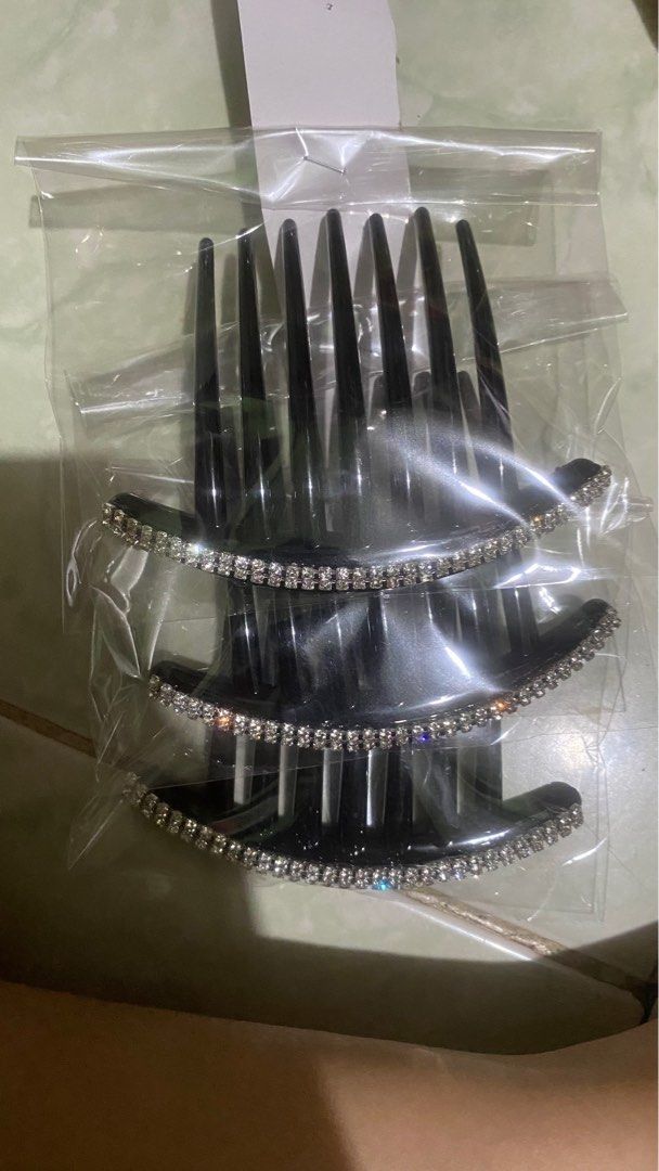 sirkam rambut, Fesyen Wanita, Aksesoris di Carousell