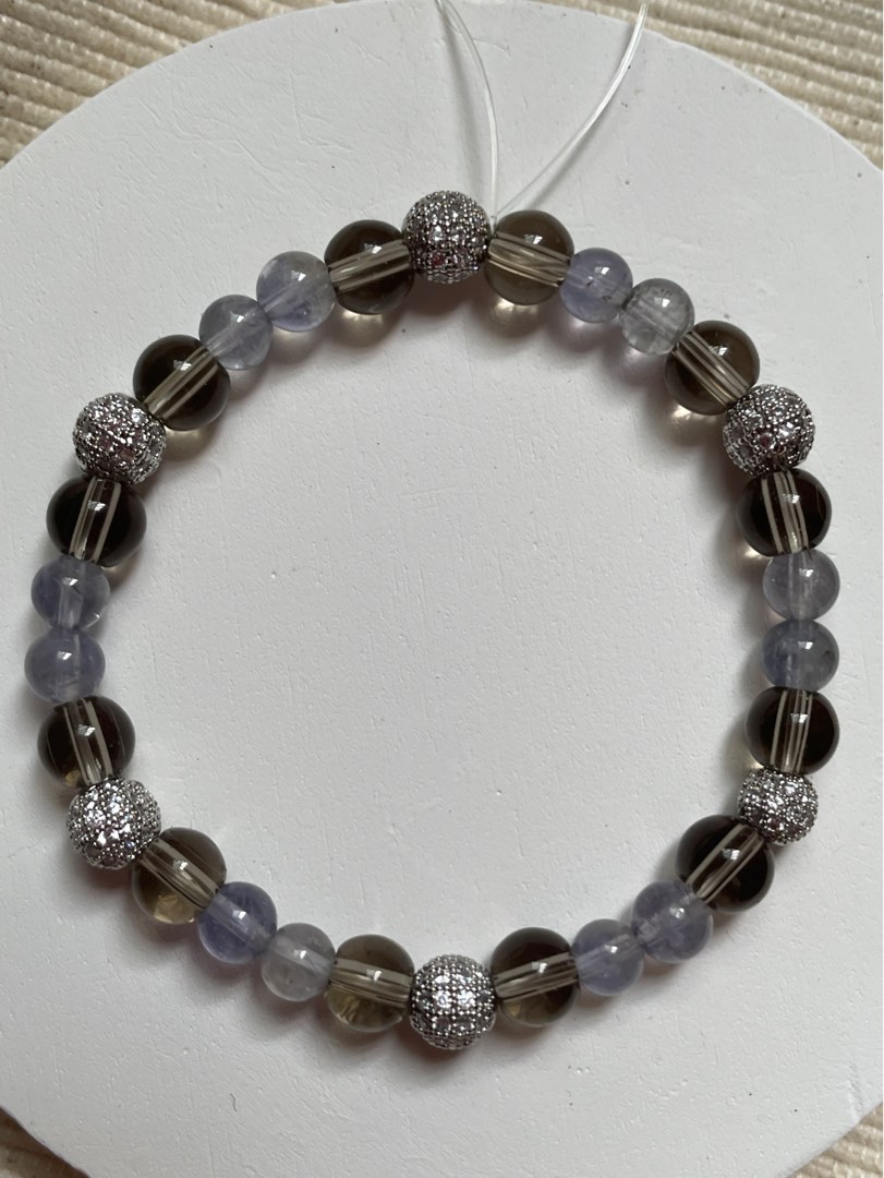 Smoky quartz x lolite Crystal Bracelet, Women's Fashion, Jewelry ...