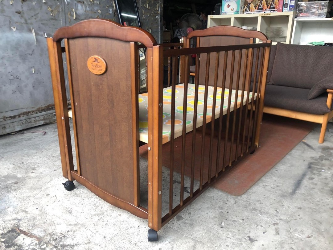 Solidwood Big Crib For baby and Toddler Japan surplus, Furniture & Home ...