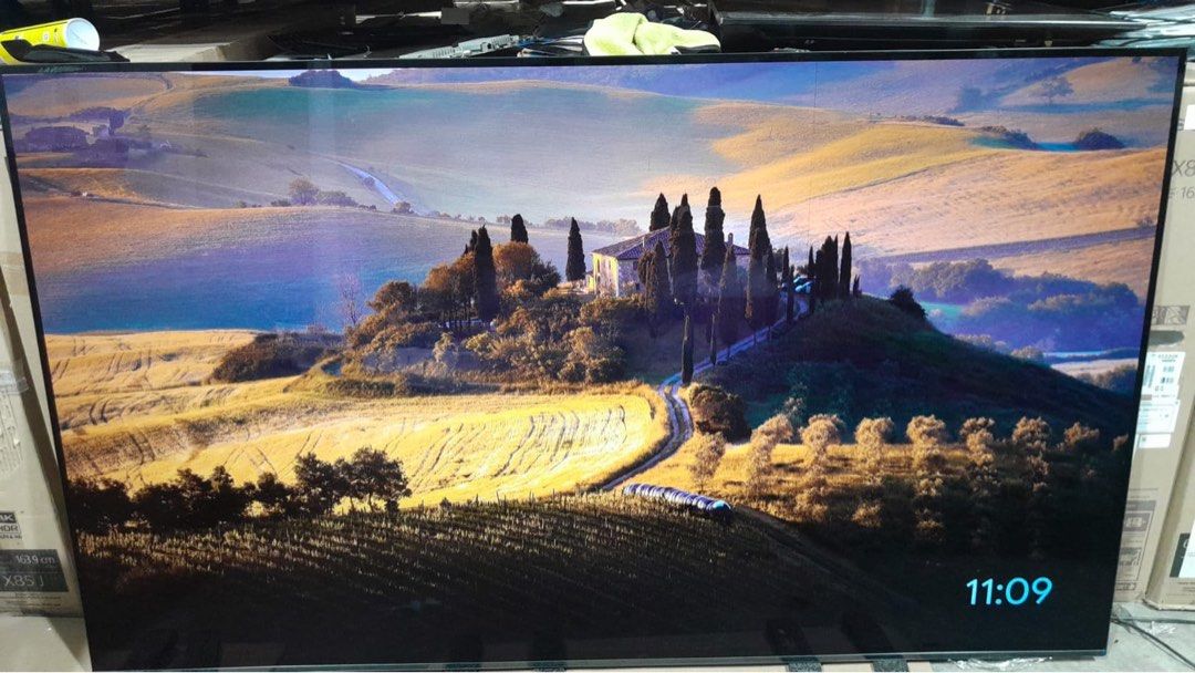 Sony A80J 77 Inch TV: BRAVIA XR OLED 4K Ultra HD Smart Google TV with ...