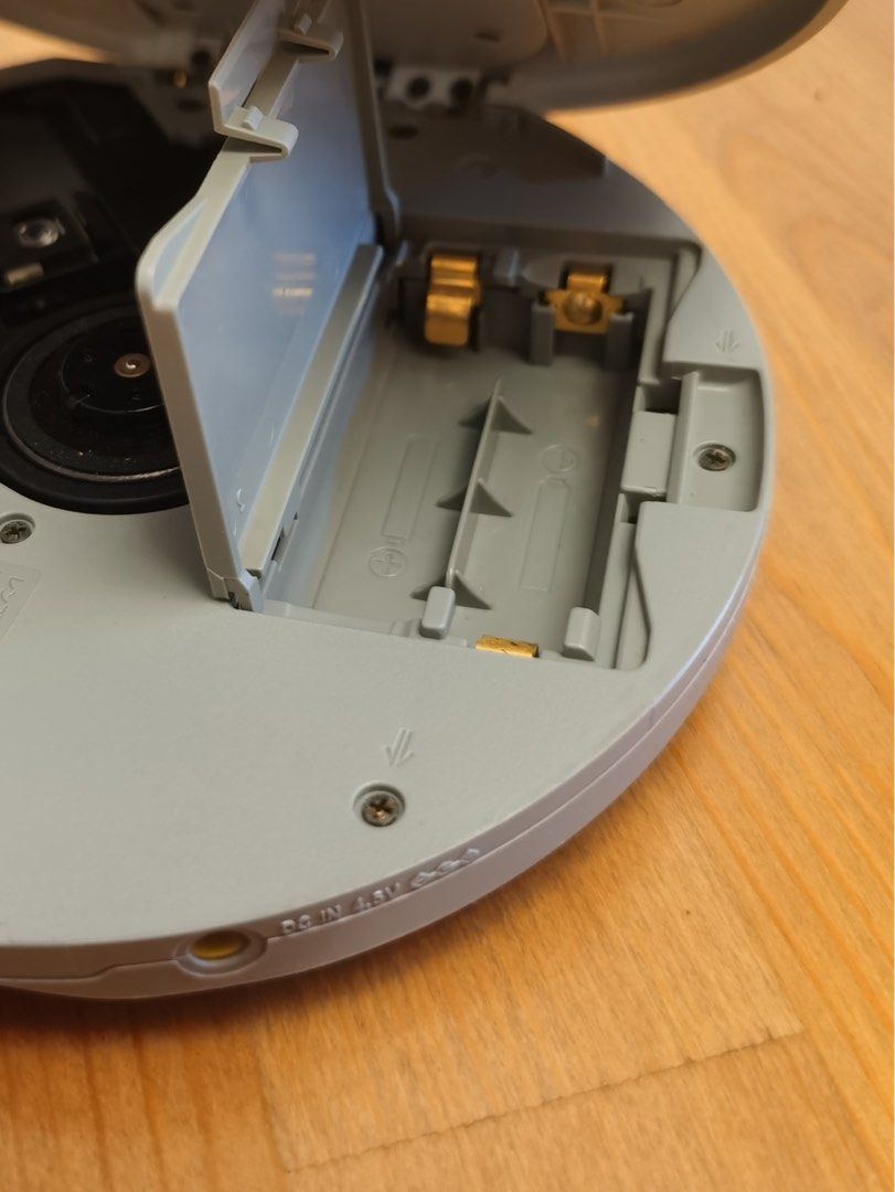 Sony CD Walkman/Discman portable CD/MP3 player, Audio, Portable Music ...