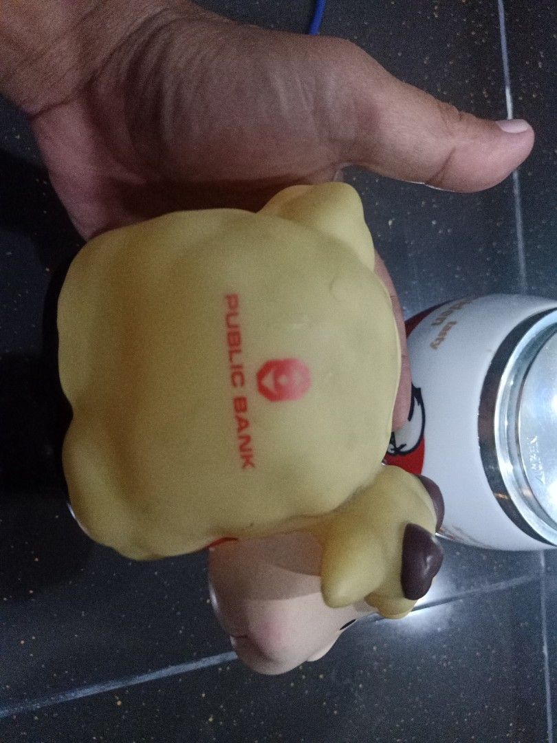 tabung lama kfc & public bank, Hobbies & Toys, Collectibles ...