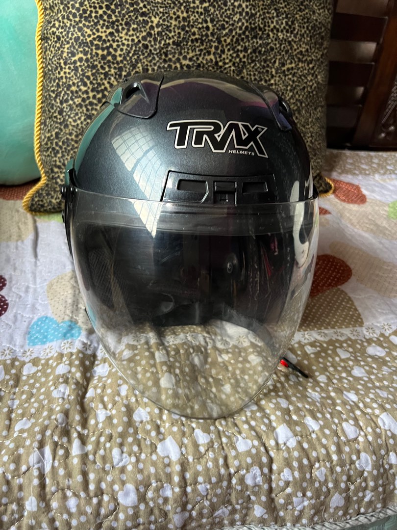 Trax helmet S, Motorcycles, Motorcycle Apparel on Carousell