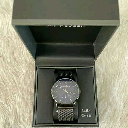 Van Heusen watches, Men's Fashion, Watches & Accessories, Watches on ...
