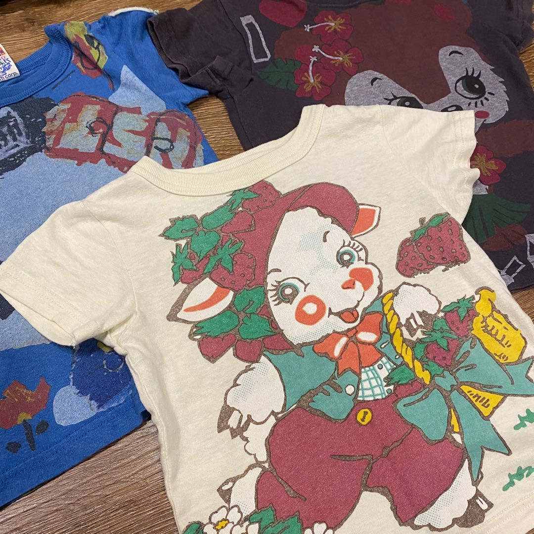 vana vana, hello kitty, y2k crop tops, Women's Fashion, Tops, Shirts on Carousell