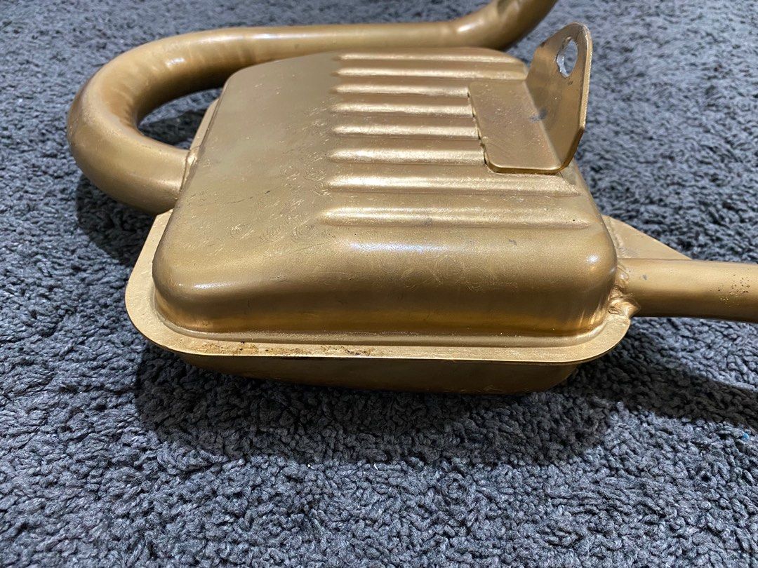 Vespa Ken Cobbing Fishtail Style, Motorcycles, Motorcycle Accessories ...