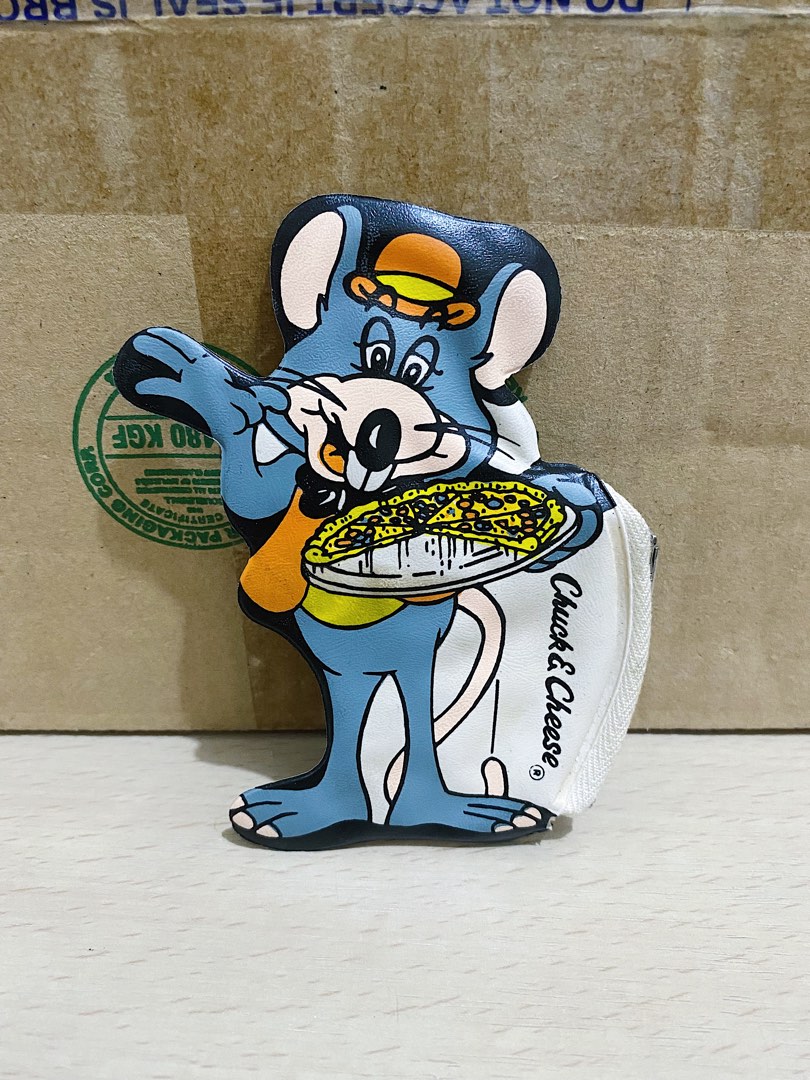 (Vintage) 90’s Chuck E Cheese - Pizza Restaurant Coin Purse, Hobbies ...