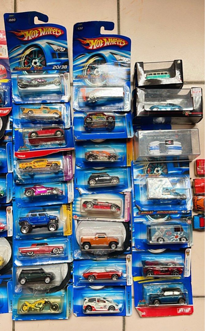 VINTAGE HOT WHEEL AND THE CARS, Hobbies & Toys, Collectibles ...
