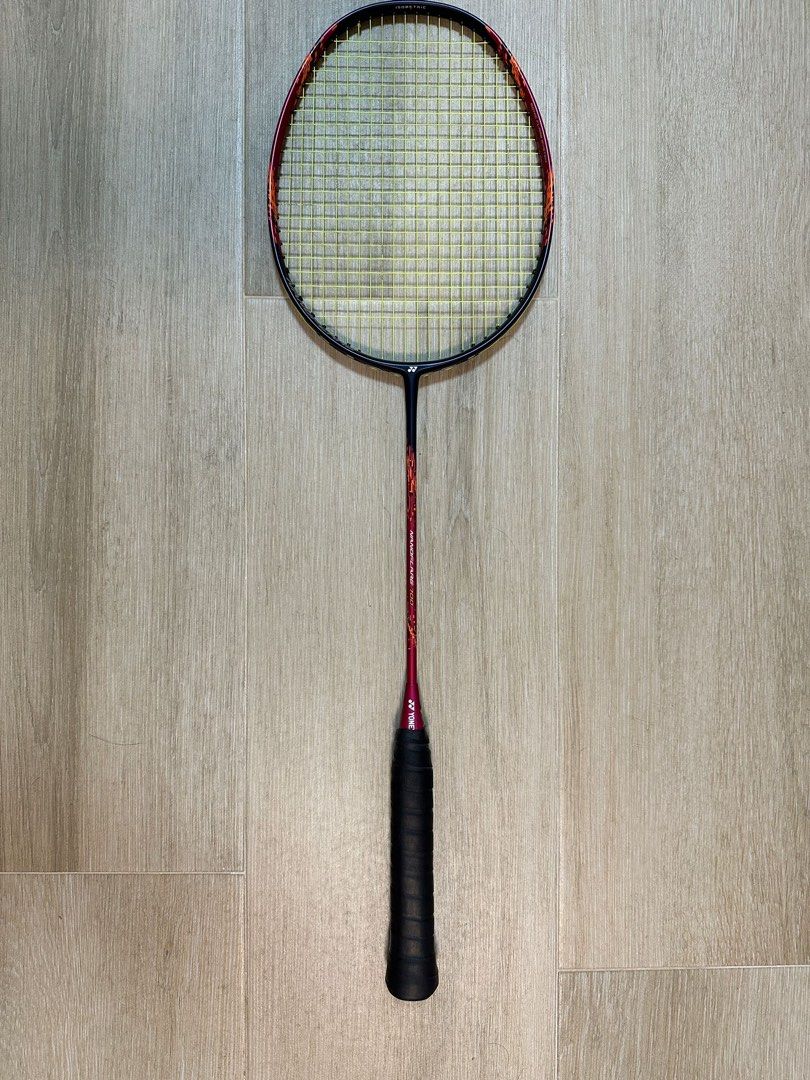 Yonex NF700 Nano Flare 羽毛球拍, 運動產品, 運動與體育, 運動與體育 - 球拍和球類運動 - Carousell