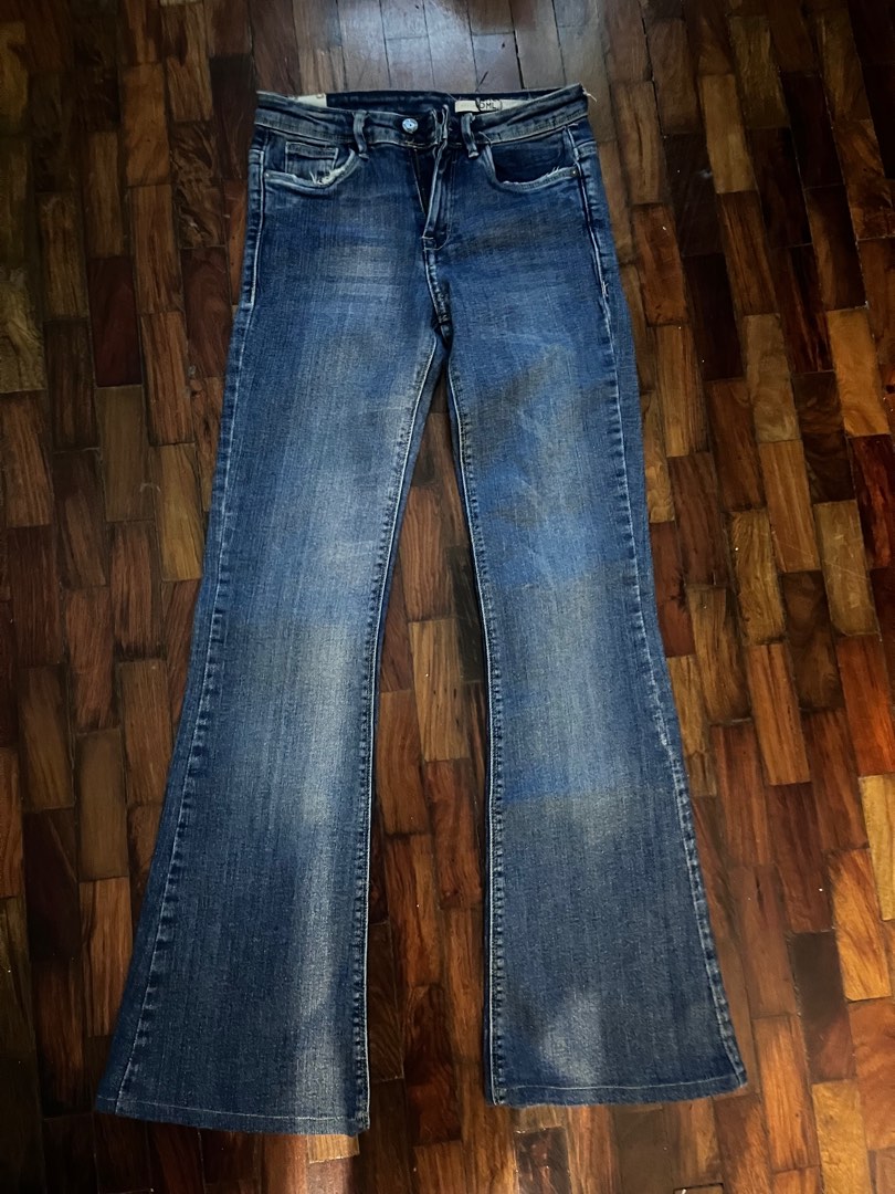Zara Bell bottom jeans, Women's Fashion, Bottoms, Jeans on Carousell