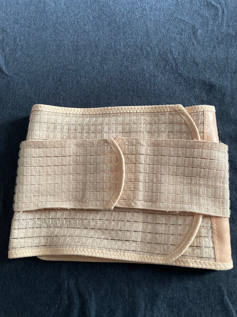 六甲村產後束腹帶 M碼, 兒童＆孕婦用品, 孕婦用品 - Carousell