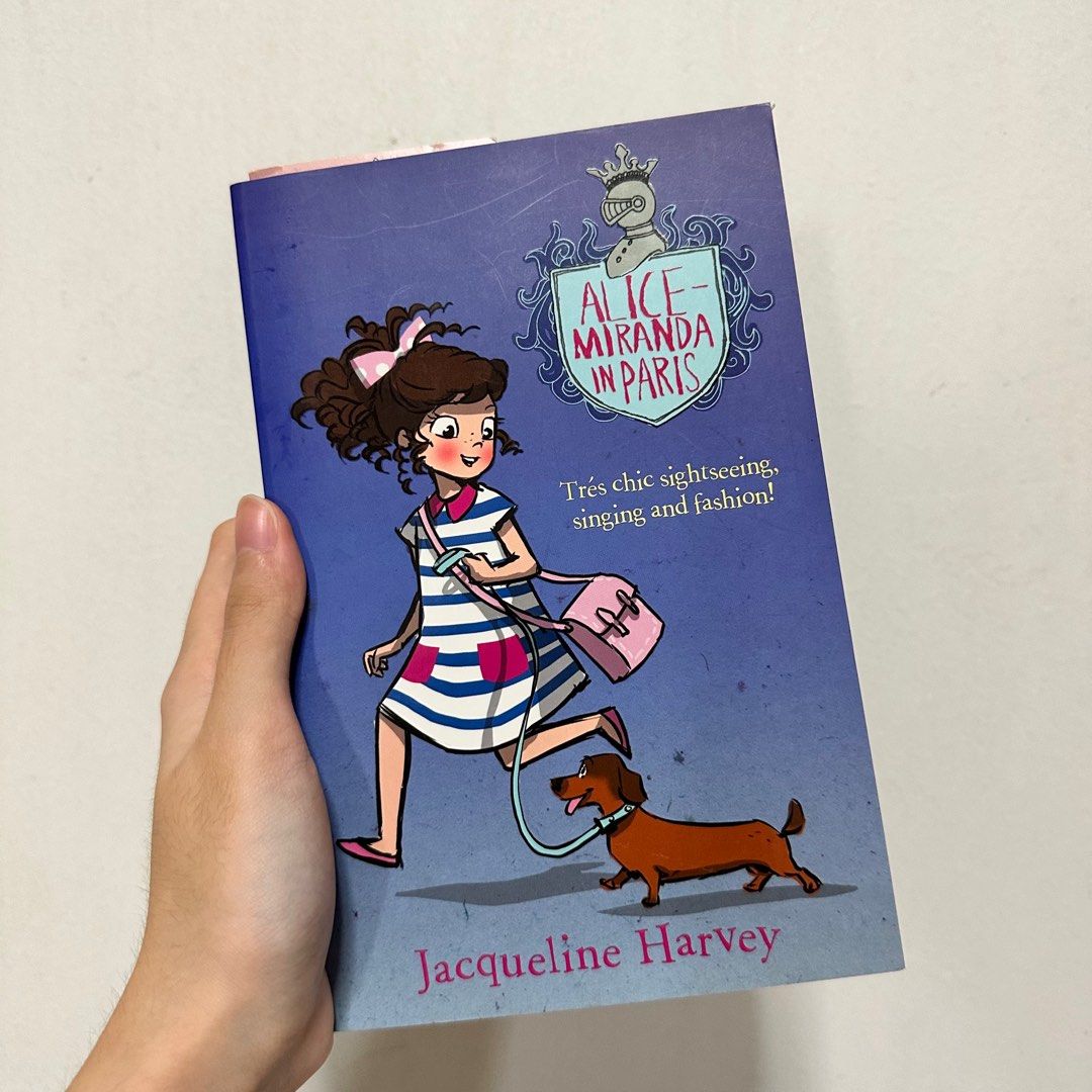 alice miranda at school / in paris by jacqueline harvey, Hobbies & Toys ...