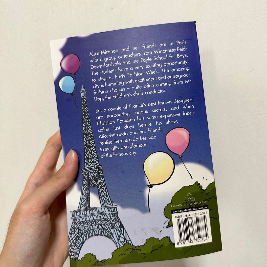 alice miranda at school / in paris by jacqueline harvey, Hobbies & Toys ...