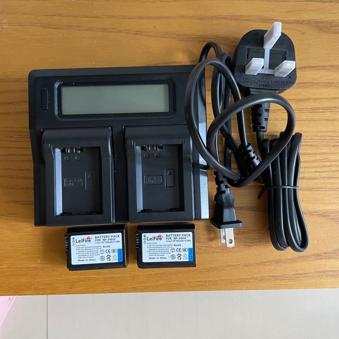 Almost new Full set SONY Dual LCD battery charger, Photography ...