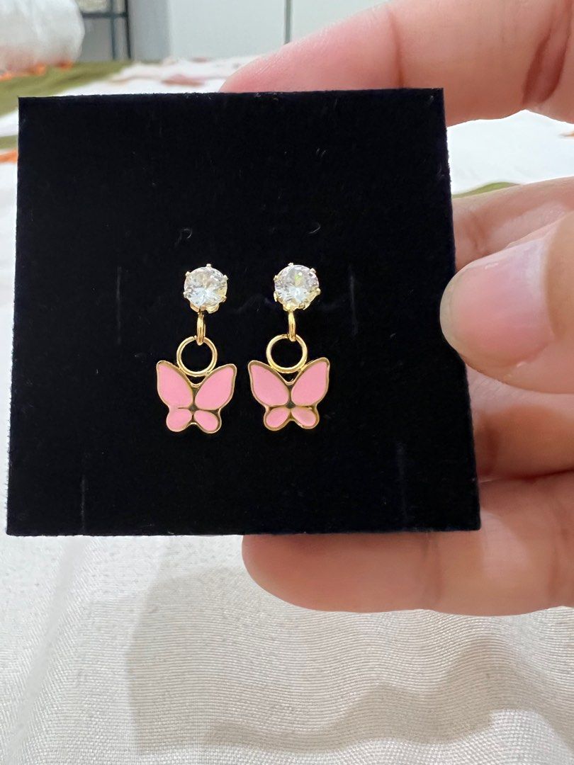 Anting kupu-kupu pink Titanium on Carousell Anting kupu-kupu pink Titanium on Carousell