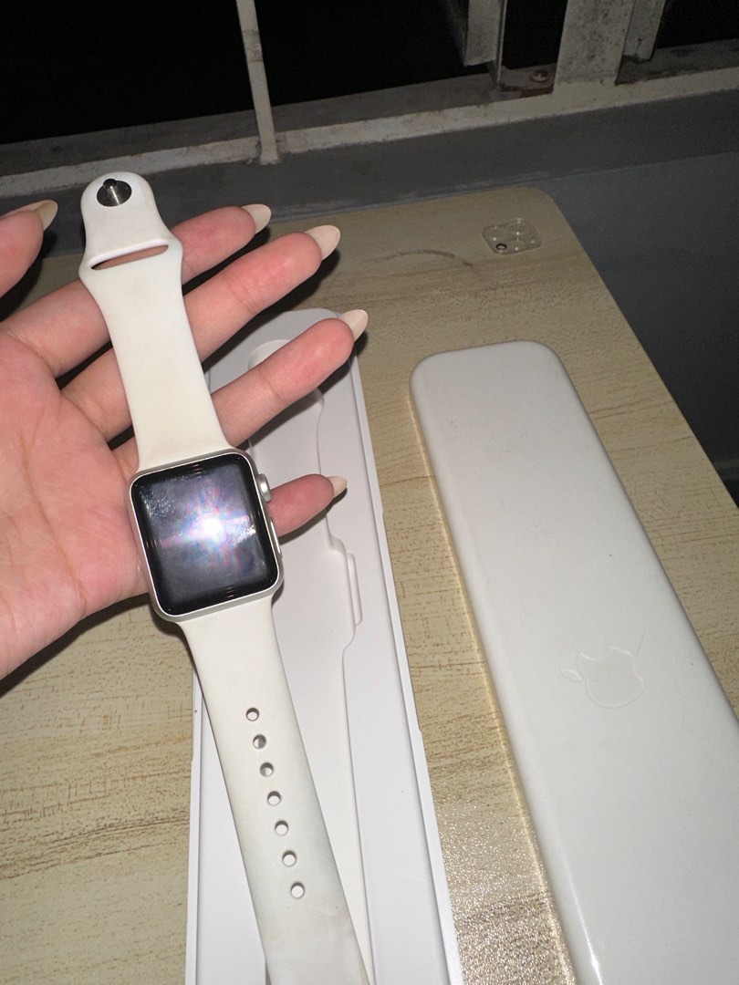 Apple Watch 1st Gen, Mobile Phones & Gadgets, Wearables & Smart Watches ...
