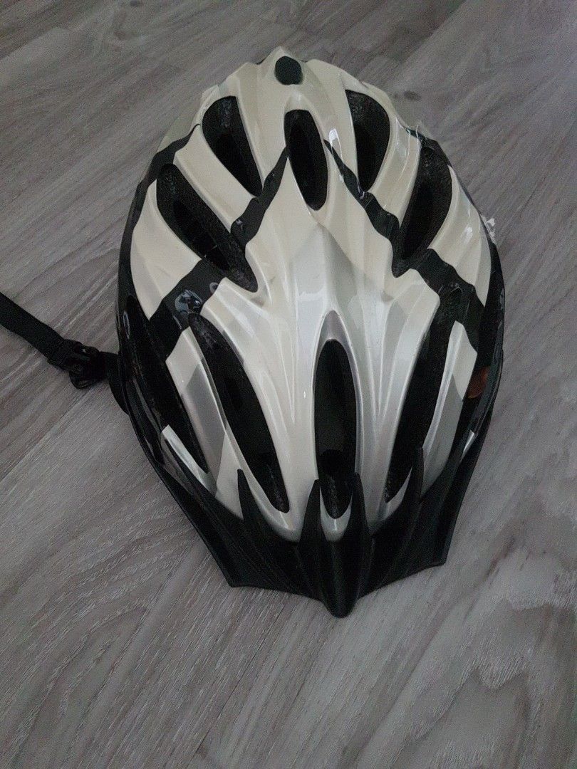 Bicycle Helmet, Sports Equipment, Bicycles & Parts, Parts & Accessories ...