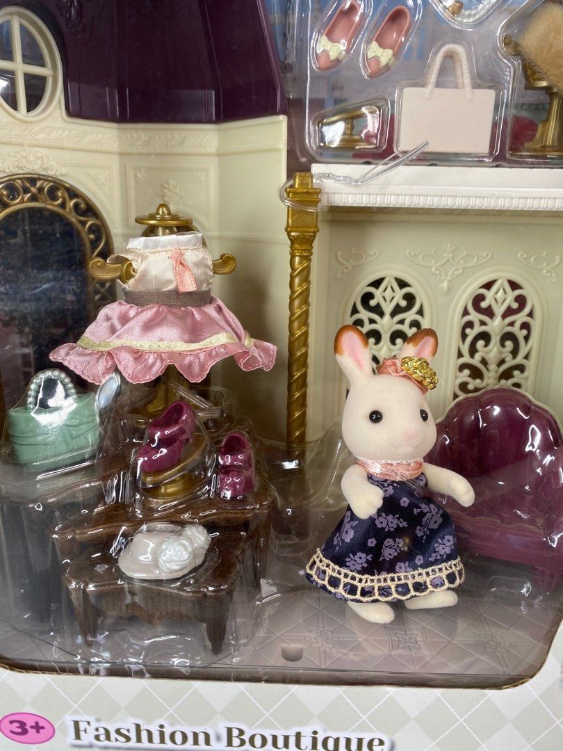 Calico Critters Fashion Boutique Display Figurines, Hobbies & Toys ...