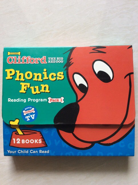 Clifford the Big Red Dog Phonics Fun Pack: Reading Program Pack 1 ...