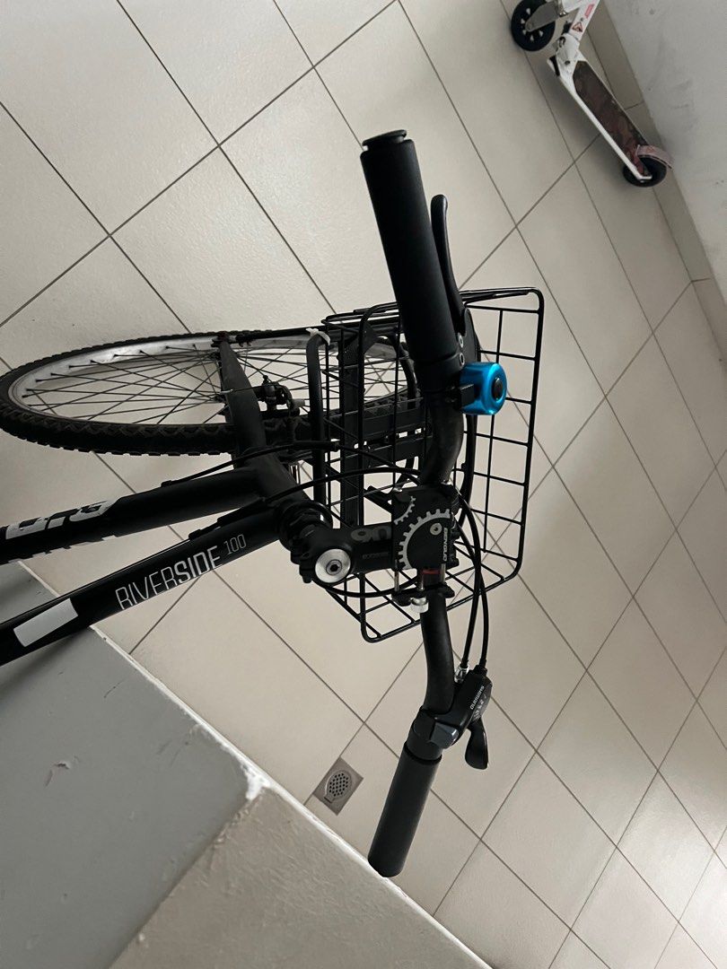 Decathlon B'twin Riverside 100 Hybrid bike, Sports Equipment, Bicycles ...