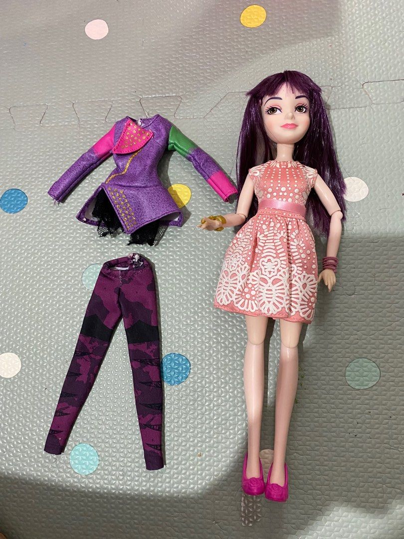 Disney Descendants Isle Style Switch Mal on Carousell