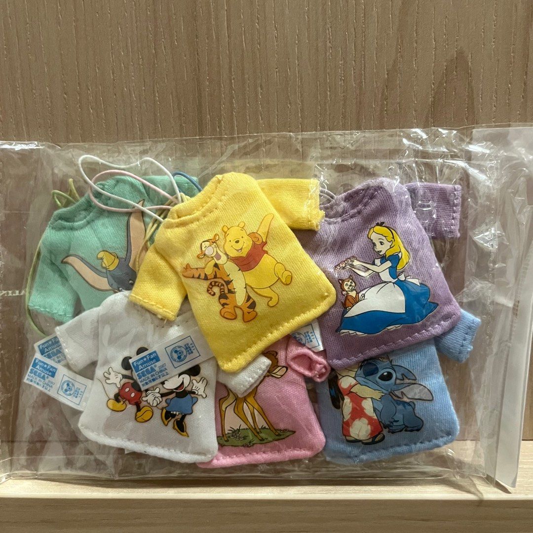 Disney Japan Yujin set of 6 Tshirt Keychain (Dumbo, Winnie the Pooh ...